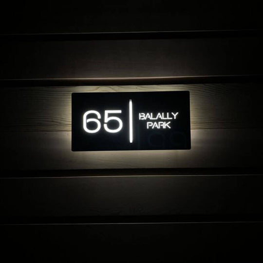 Lighted Address Plaque Solar Powered Address Sign – BacklitLEDsign